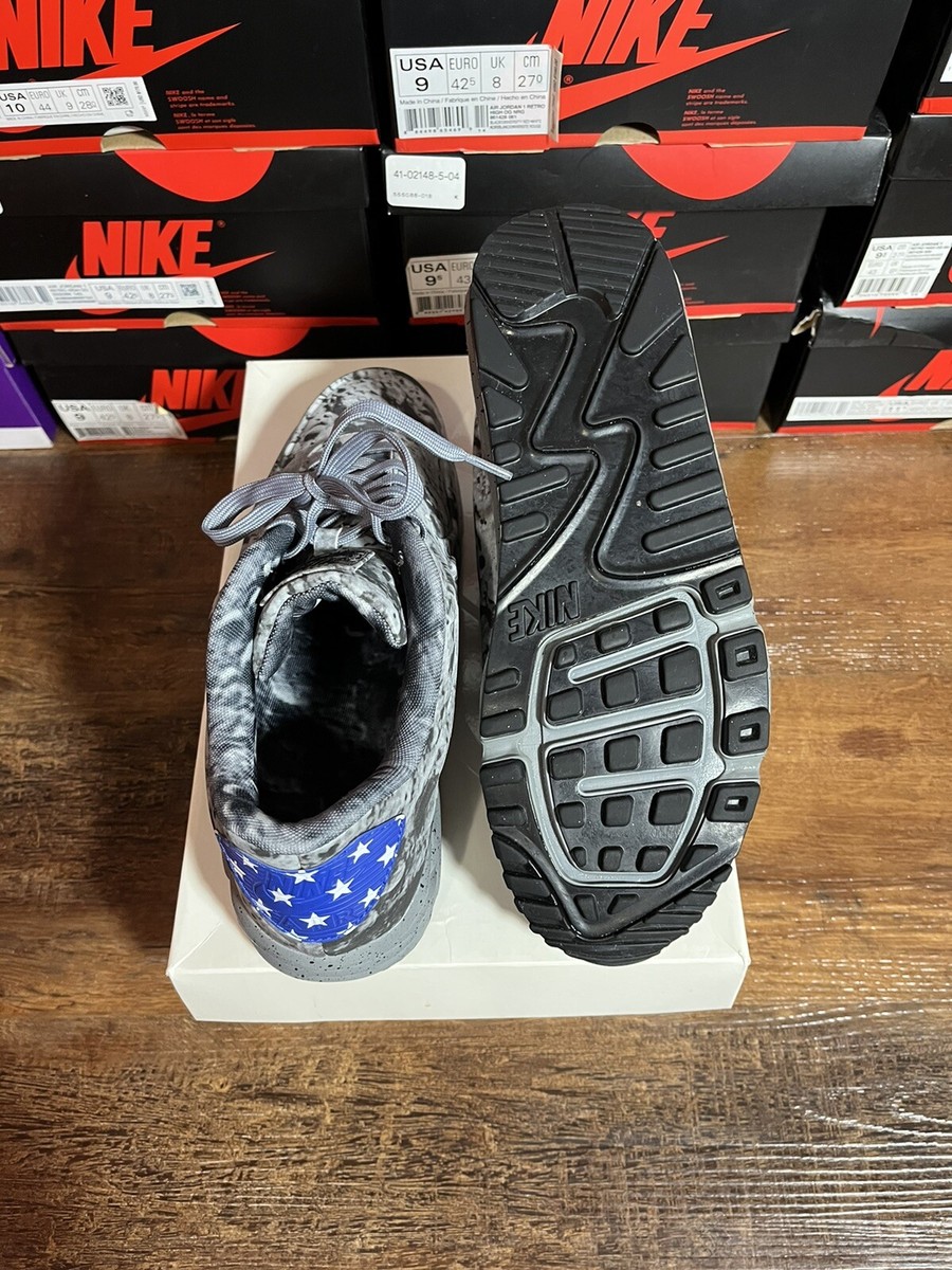 Nike Air Max Lunar 90 SP 'Moon Landing' - Size 10 - 700098 Nike Air Max Lunar 90 SP 'Moon Landing' - Size 10 - 700098