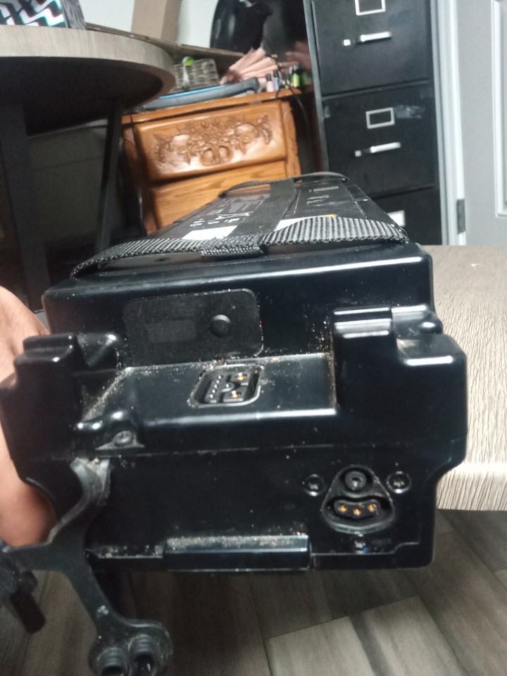 ninebot li-ion battery pack 36VDC 27900 mAh/ 1004Wh NEE1009-W 10INR19 ...