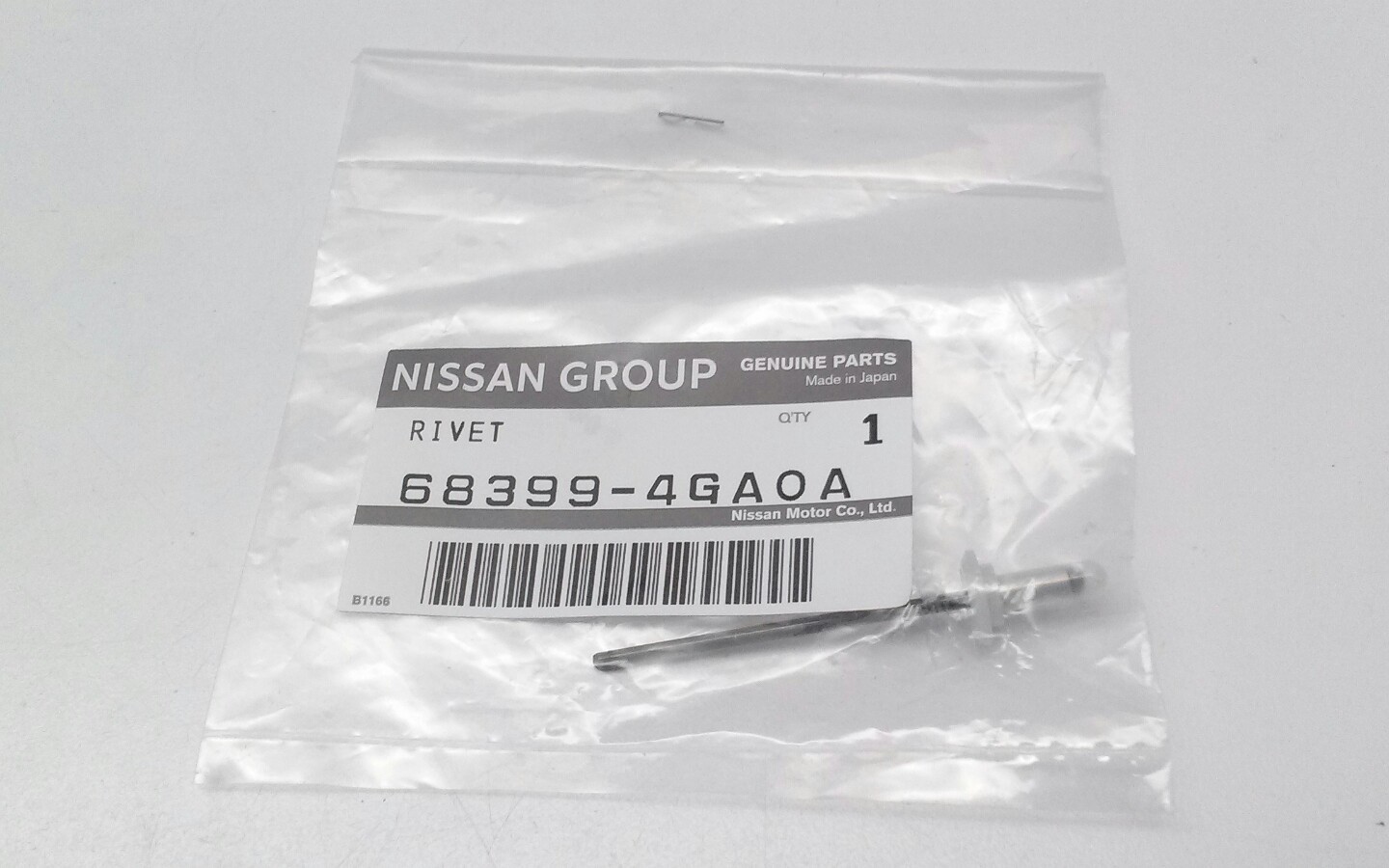 2014-2020 Infiniti Q50 2017-2020 Q60 drip molding rivet OEM 68399-4GA0A ...