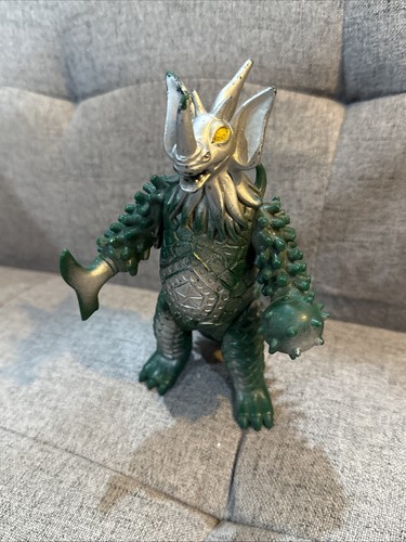 Tyrant Ultraman Taro Ultra Monster 1984 Vintage Kaiju Bandai Japan ...