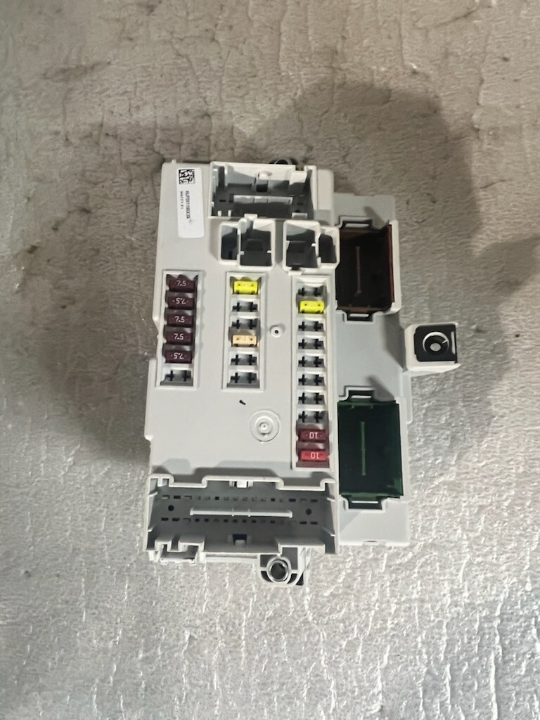 Jeep Body Control Module Location 99 Grand Cherokee WJ 4.0 Fuse