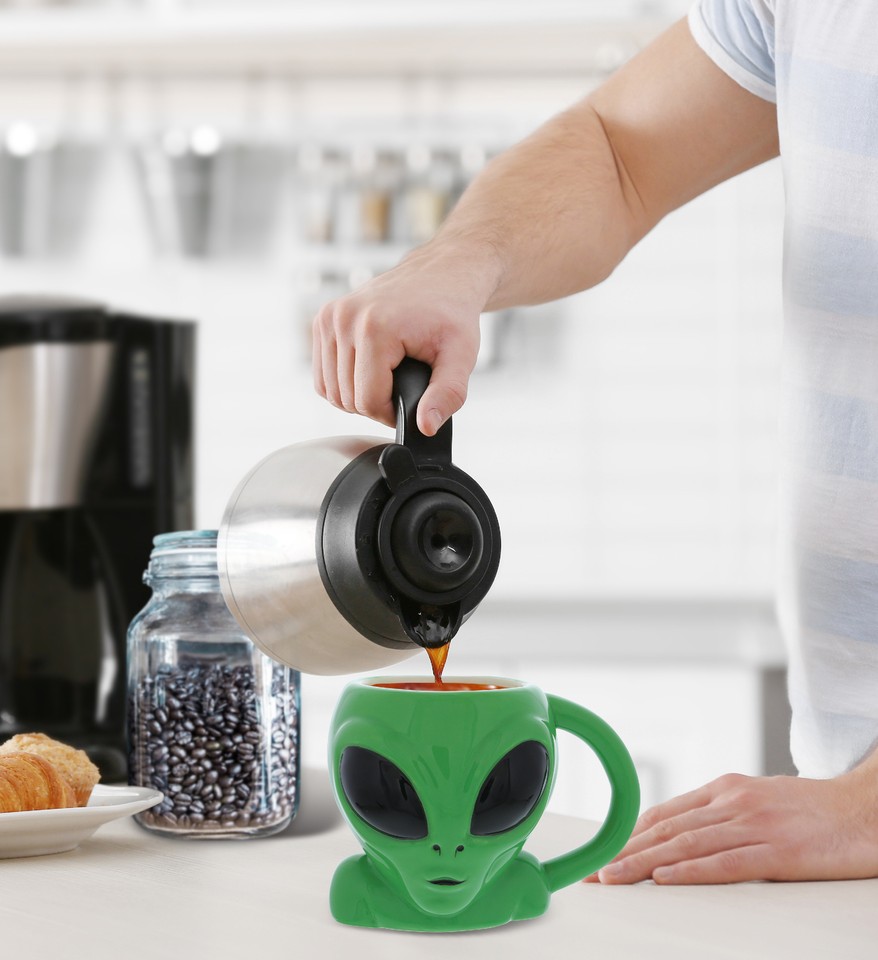 Mugniv Green UFO Alien Novelty Coffee Mug: Ceramic Coffee Mugs & Tea ...