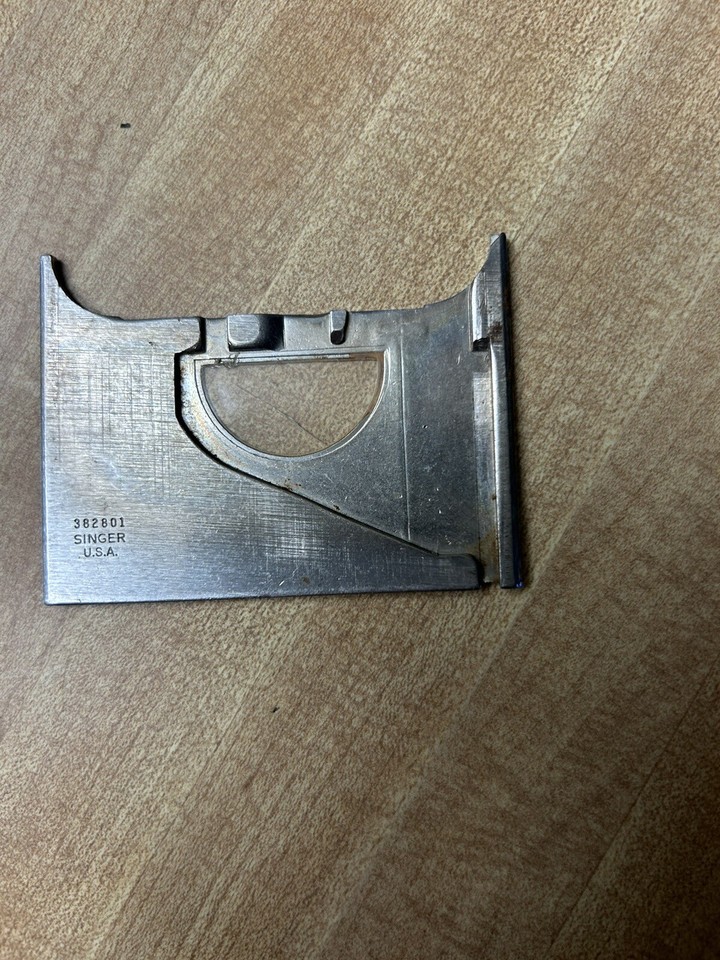Singer bobbin cover slide plate 382801 models 1030 1036. 2001 2005 2010 ...