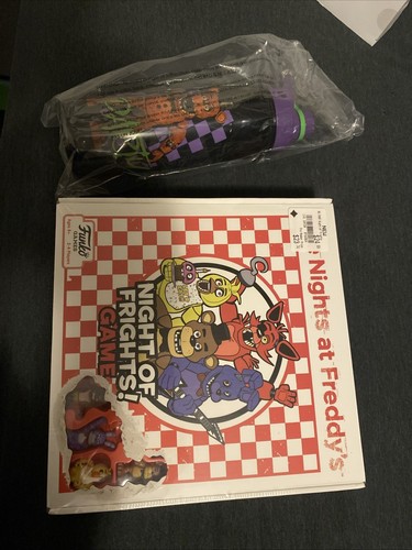 Five Nights at Freddy's OFFICIAL GAMESTOP Blanket - Water Bottle -Board ...
