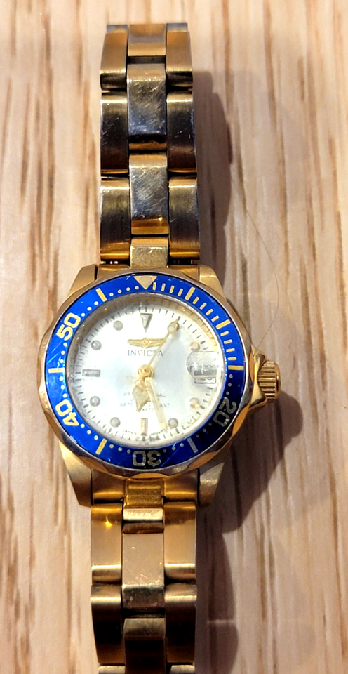 Invicta Women's 4610 Pro Diver Watch Champagne Dial Blue Trim Needs ...