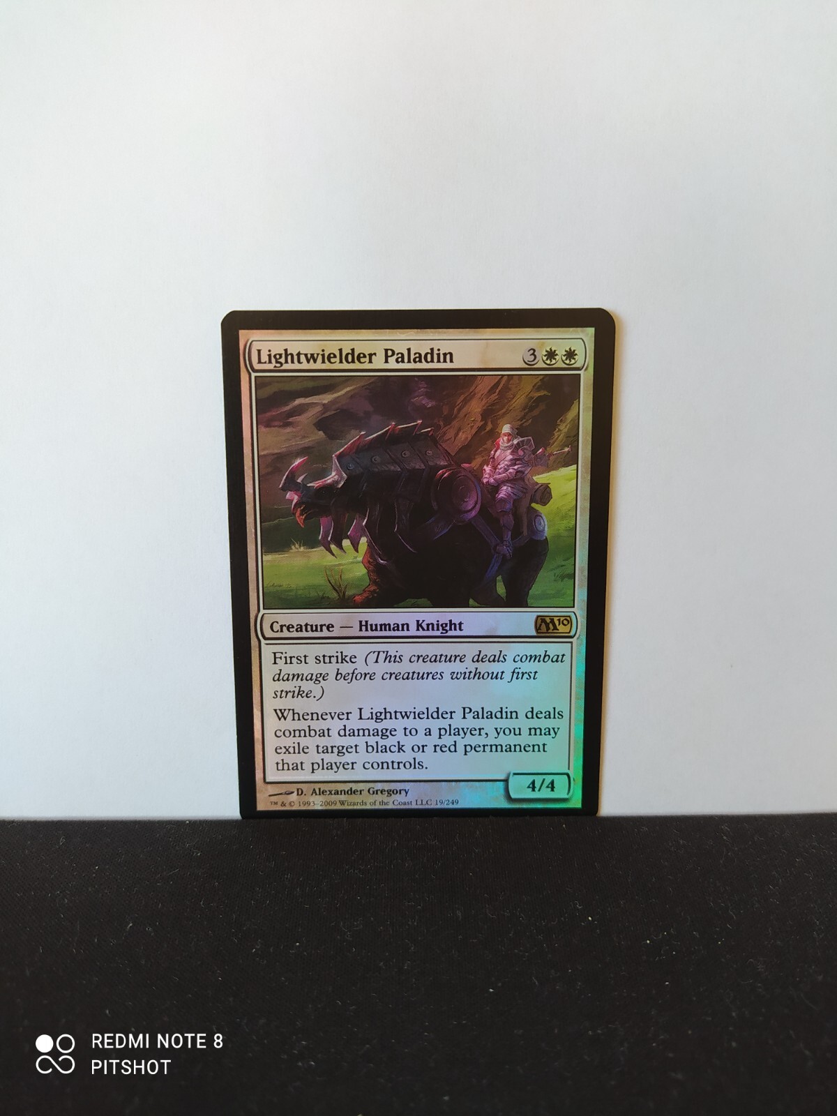FOIL Lightwielder Paladin / Lichtträger-Paladin - MTG Magic | eBay.de