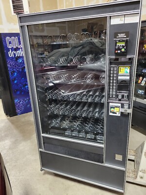 Beverage & Snack Vending - Usi Vending Machine