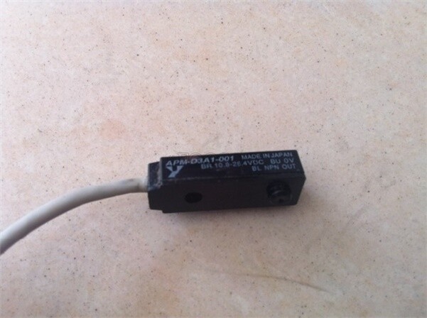 Proximity Sensor Yamatake APM-D3A1-001 Brand New cl | eBay