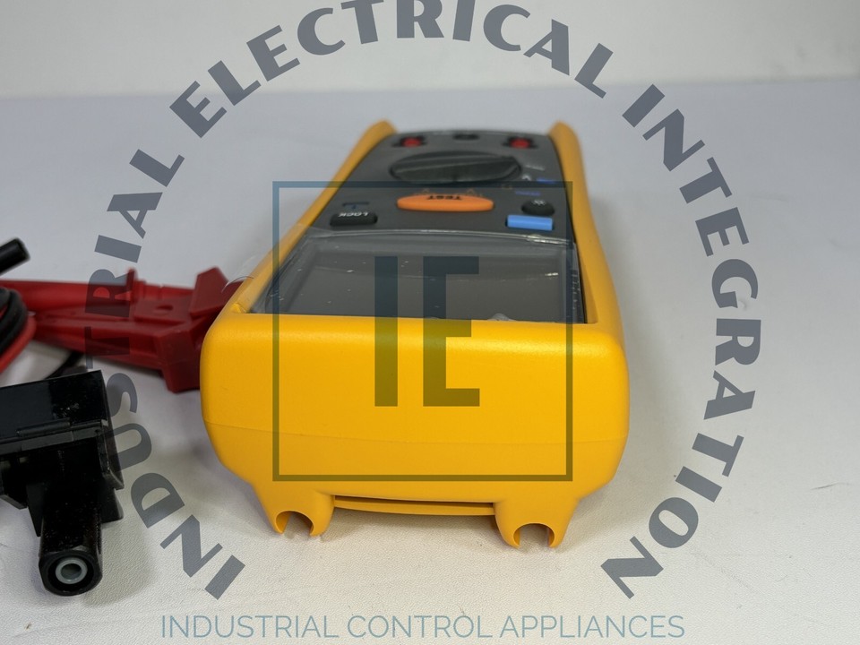 Fluke 1503 Digital Insulation Resistance Tester High Precision Megger ...