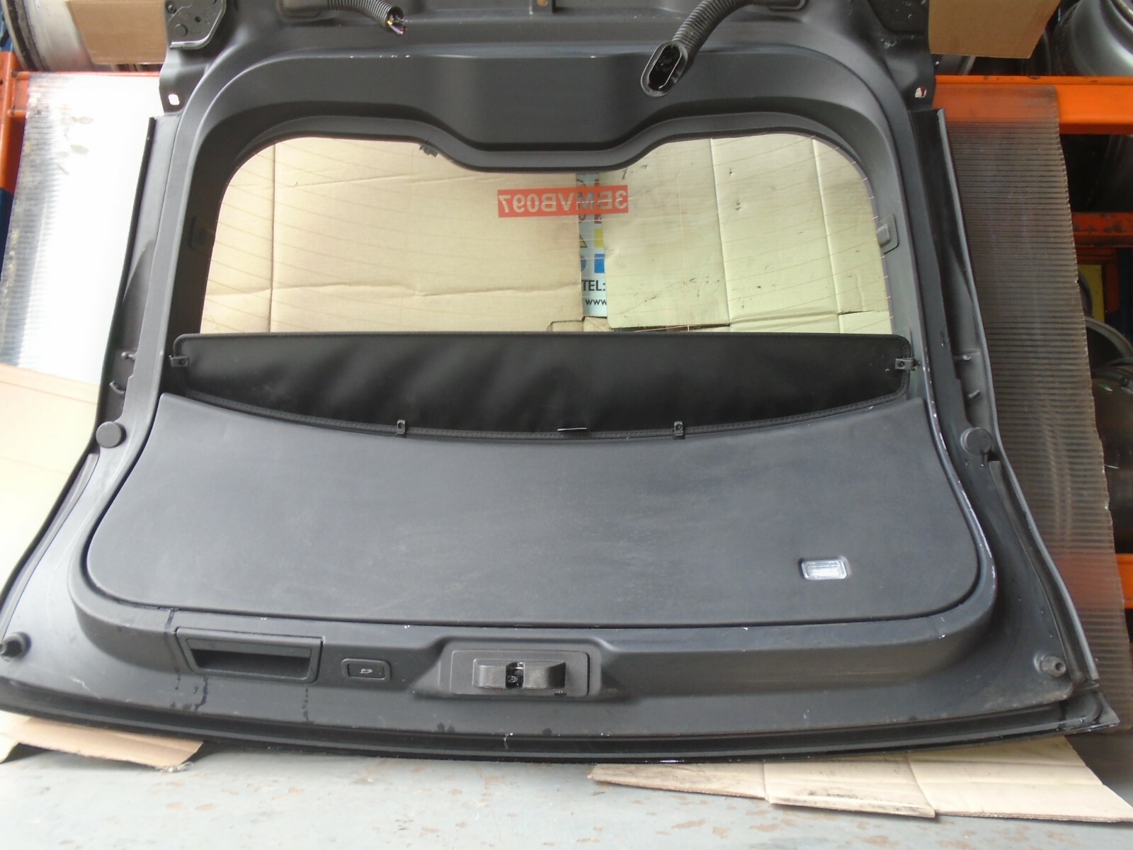 range rover velar L560 2018 rear tailgate bootlid back door black ...