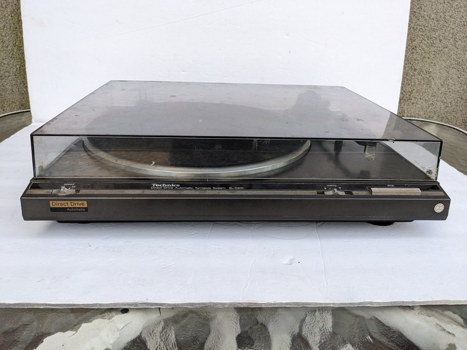 Technics Direct Drive SL-D210 Turntable Works Japan British 220 ...