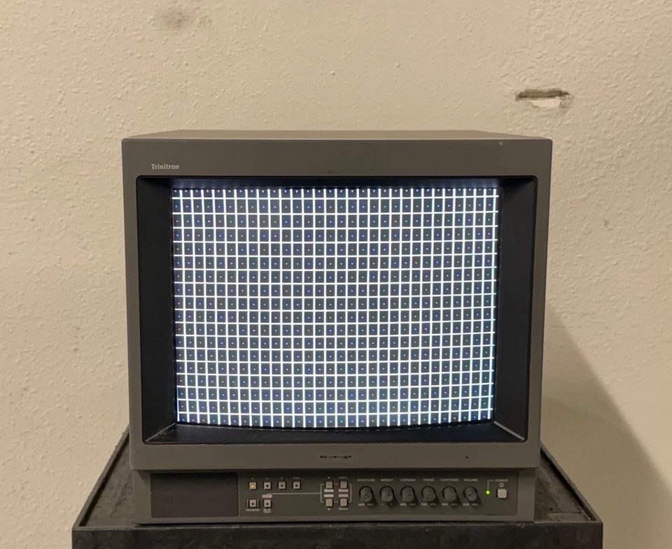 Sony Trinitron PVM-1350 13″ Color Video CRT Monitor Retro Gaming RGB ...