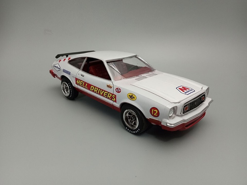 AMT 1/25 Scale Model '77 Ford Mustang II Hell Driver Car Build 1 of 3 ...