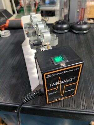 Shakers - Labquake Shaker