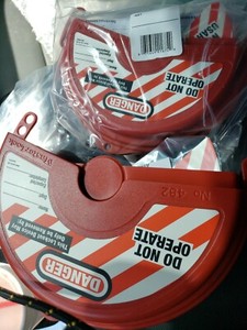 Master Lock 481 & 482 Rotating Gate Valve Lockout Devices (Lot of 2 ...