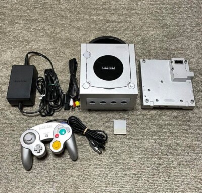 Nintendo GameCube Silver GC DOL-001 Game Boy Player Nintendo US/Canada ...