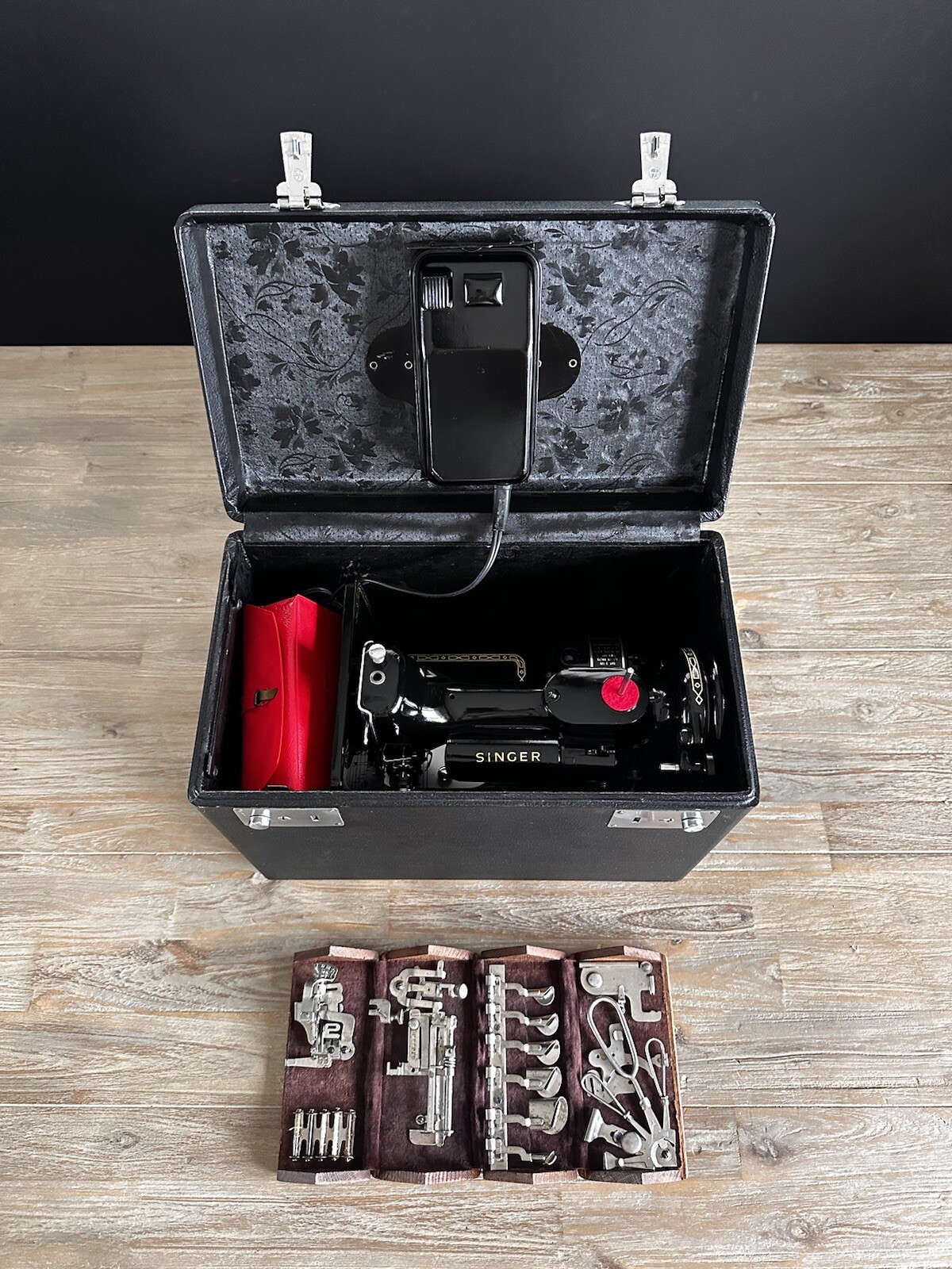 Stunning 1960 Singer 222K Featherweight Red S Sewing Machine w Puzzle ...