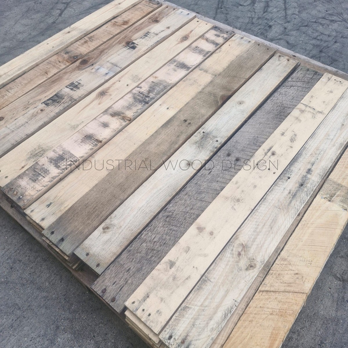 Recycled Pallet Wood Flooring Layouts
