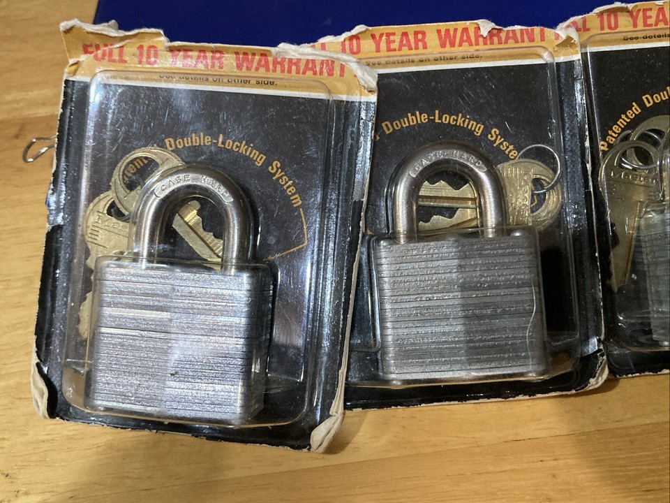 Vintage No 3 Master Locks (4) four Padlock in Box w/ Keys/new on ...