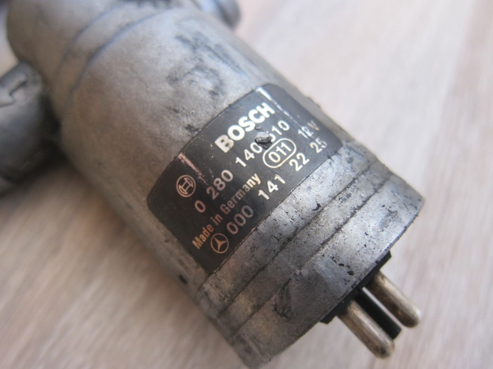 ️ Mercedes W124 W201 M102 M103 Leerlaufregelventil Leerlaufsteller ...