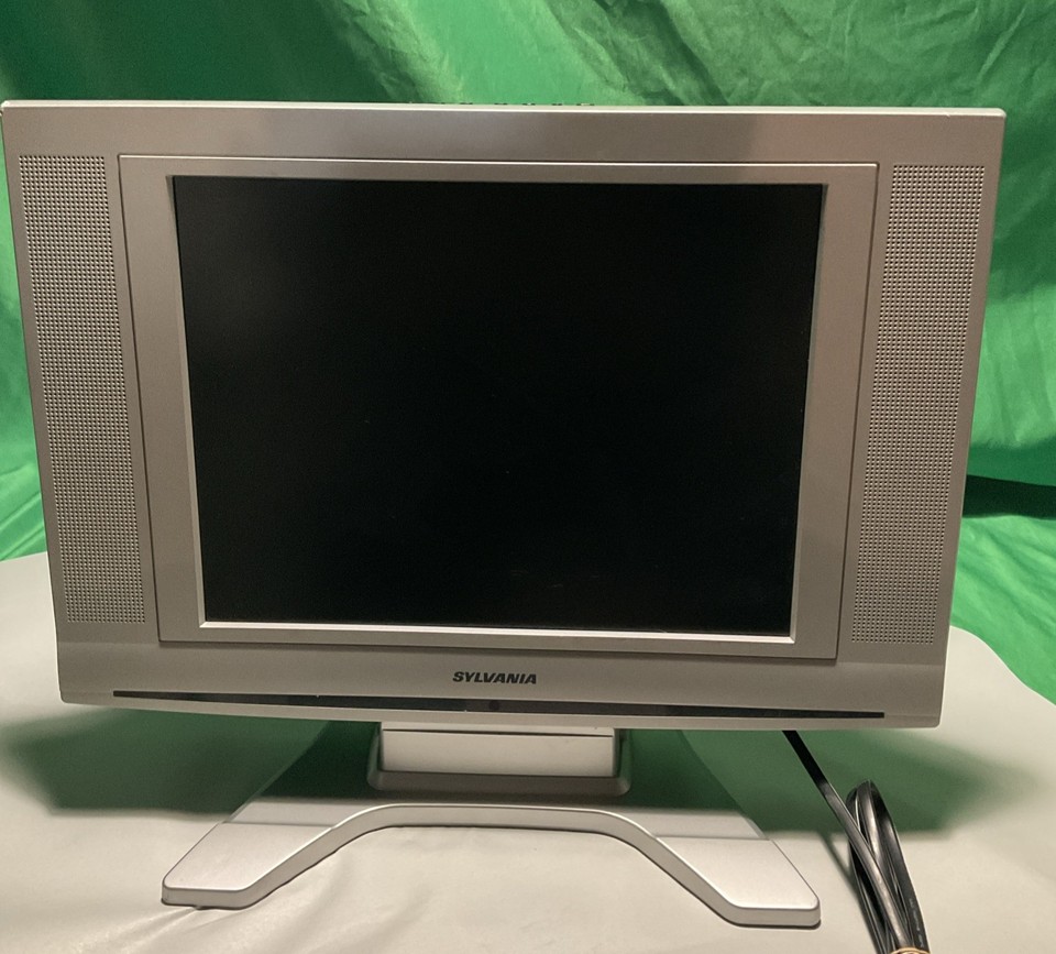 2006 - Sylvania 15” LCD Color TV Model 6615LG Tested Works - No Remote ...