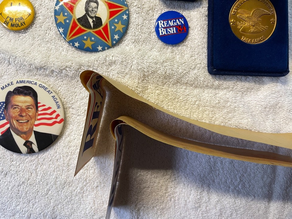 Original Vintage '84 Ronald Reagan Task Force Pins Stickers Medal Merit ...