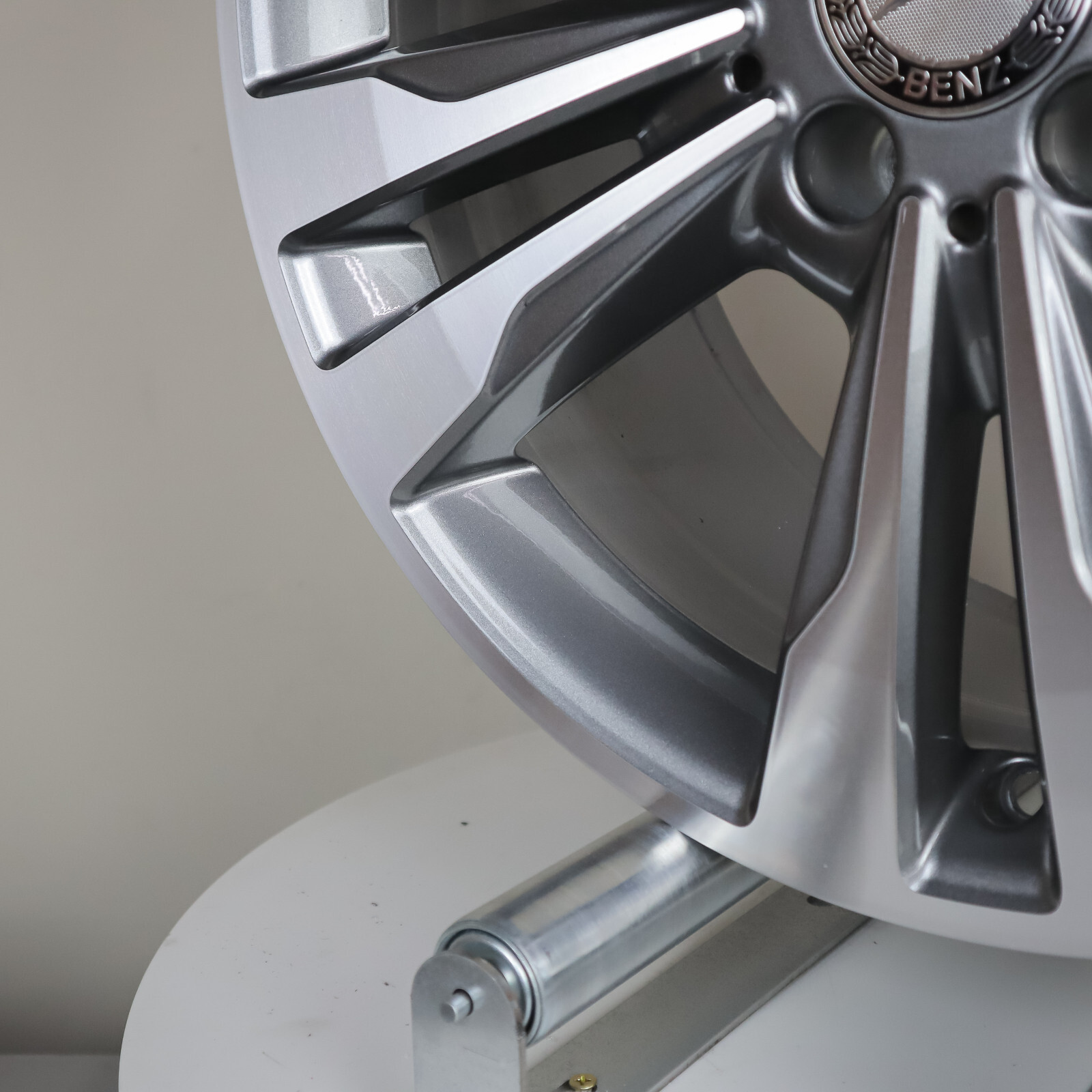 Mercedes-Benz A2124015702 for sale online | eBay