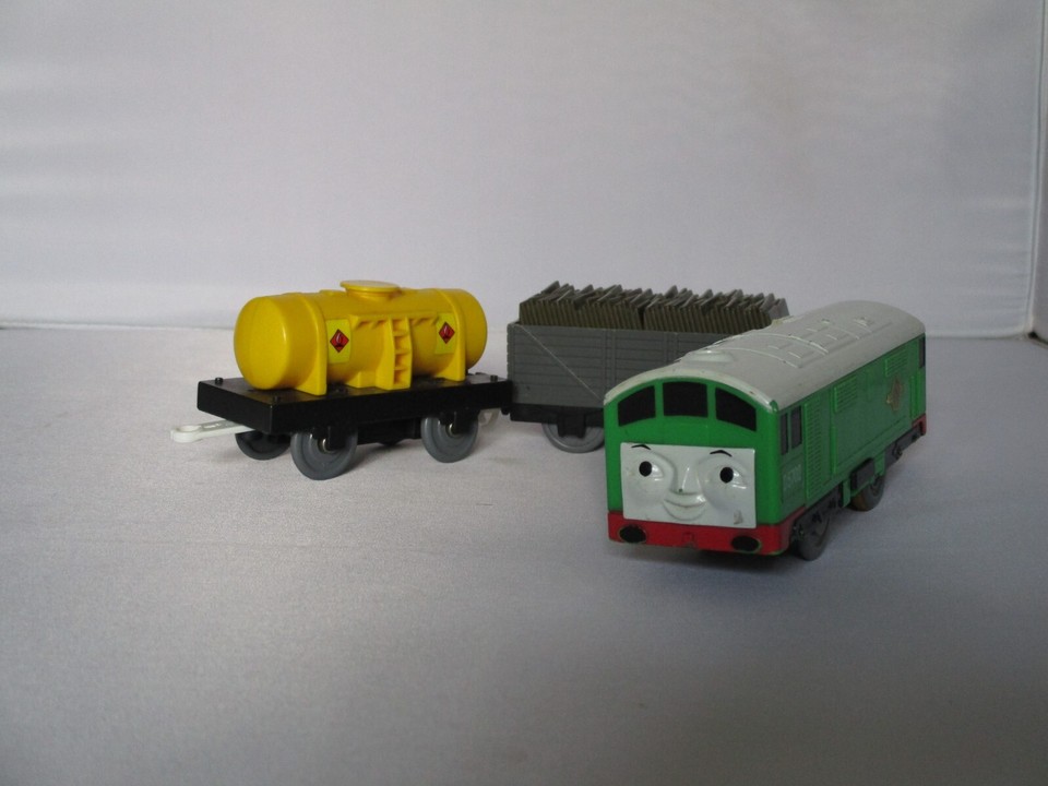 Tomy trackmaster Boco + trucks Thomas the tank engine motorized tested ...
