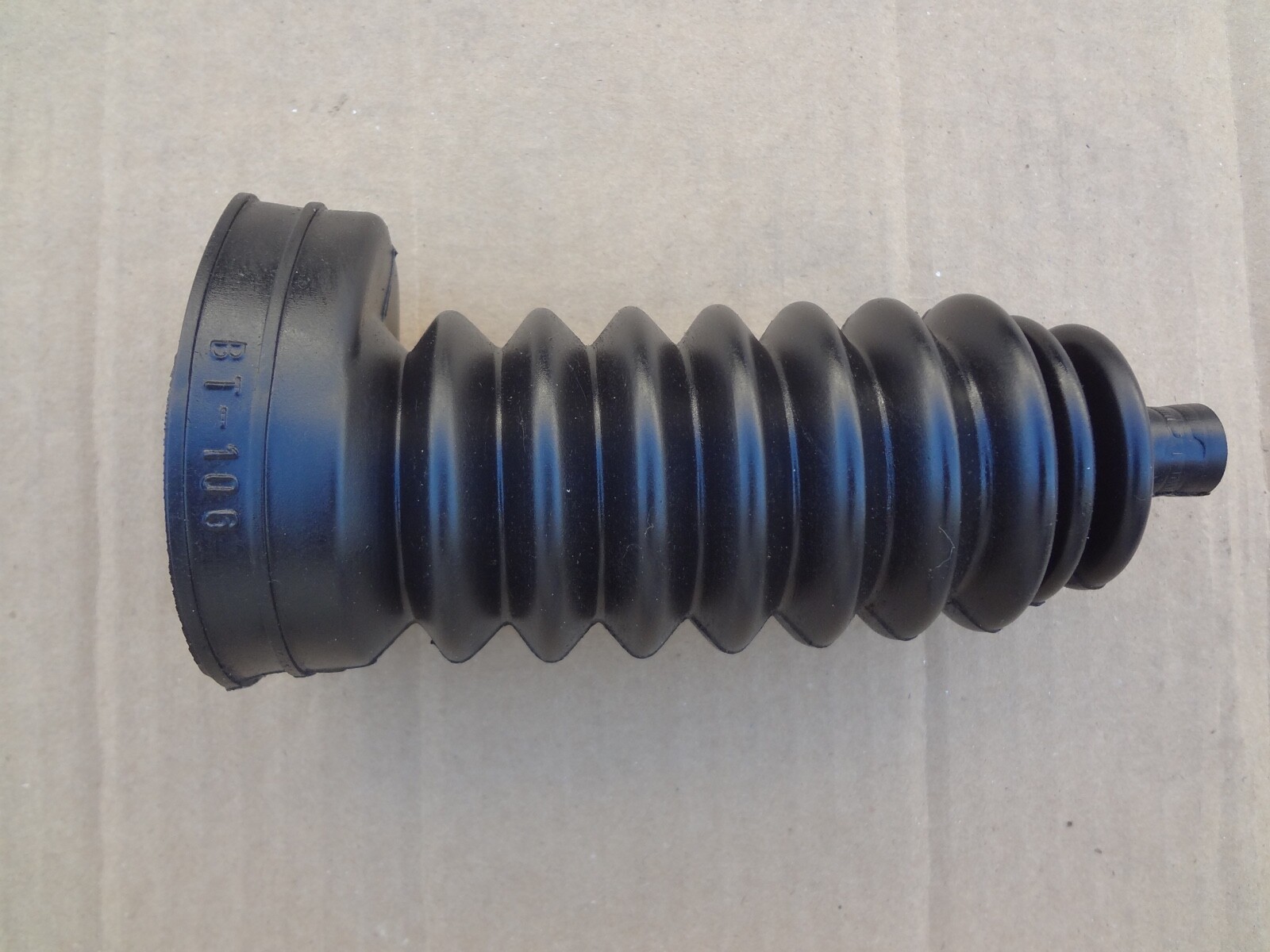 1999 - 2004 MUSTANG COBRA STEERING RACK COVER OEM SKU# G464 | eBay