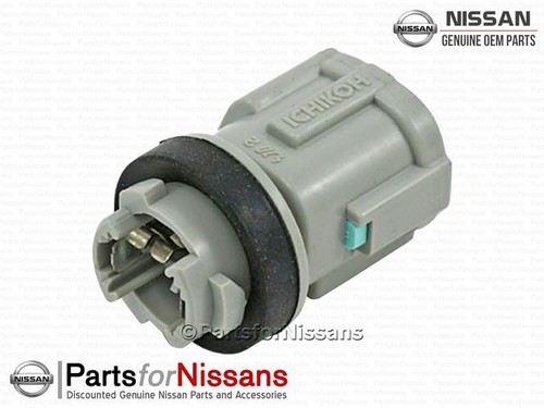 Genuine Nissan S14 Z33 R33 R34 Marker Lamp Bulb Socket NEW OEM | eBay