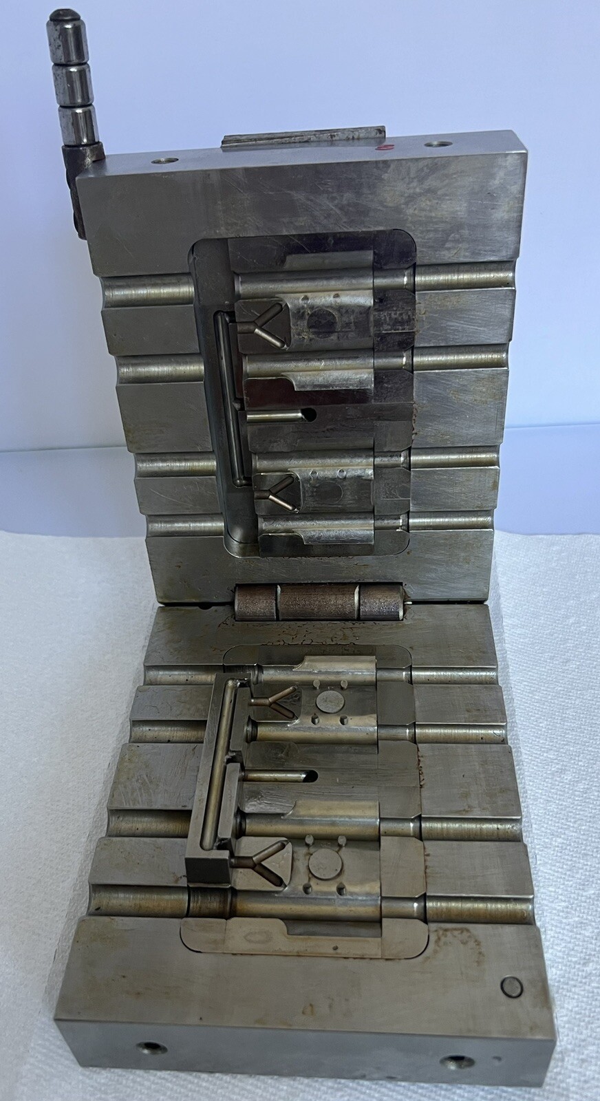 Plastic Injection Insert Molding Mold | eBay