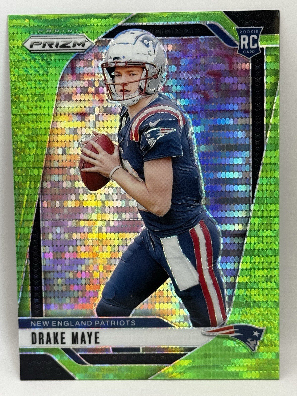 Drake Maye 2024 Prizm #329 Neon Green Pulsar Price Guide - Sports Card ...