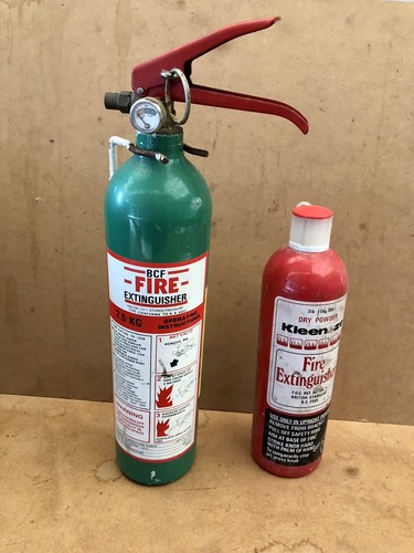 Small 2.5kg BCF / Halon Fire Extinguisher and a Dry Powder Kleeneze 1kg ...