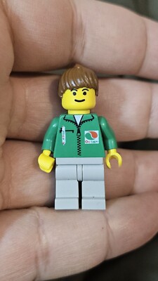 LEGO 9293 Community Workers MINIFIGURE Woman Green Octan Vintage EUC ...