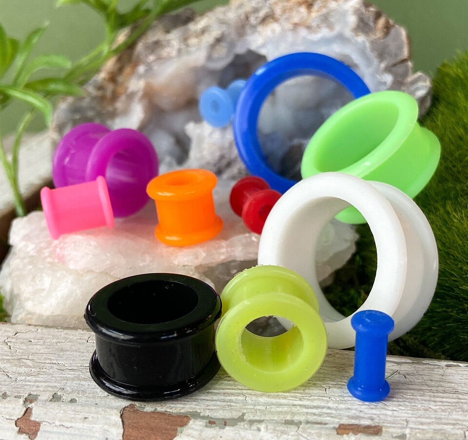 PAIR Flexible Silicone Tunnels Plugs Gauges Earlet Pierced Body ...