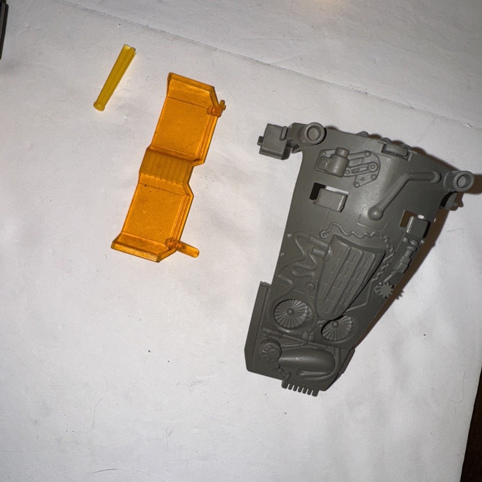 Trappeur Inhumanoids Earth Corps Vehicle Hasbro 1986 NEAR COMPLETE w ...