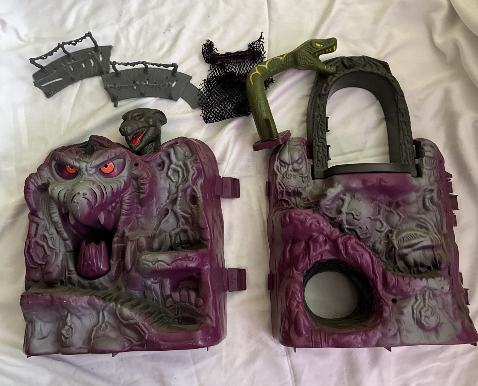 Castle Greyskull & Snake Mountain vintage Playset MOTU Heman Skeletor ...