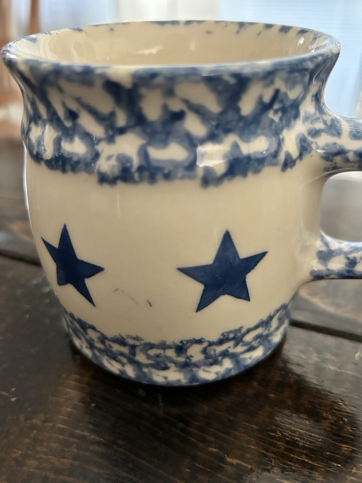 GERALD E HENN COFFEE MUG BLUE SPONGEWARE OLD GLORY STAR ROSEVILLE | eBay