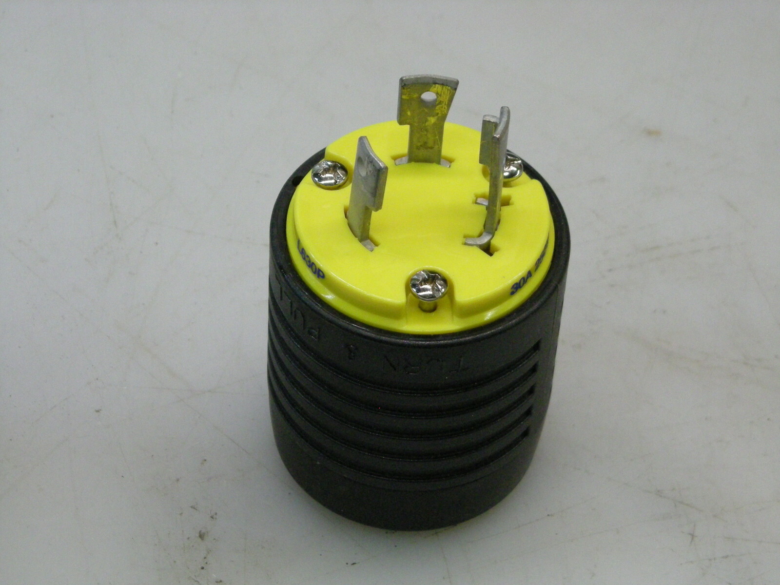 PASS & SEYMOUR L630-P TURNLOK PLUG 30A 250V 2P 3W GRDG NEMA L6-30P | eBay