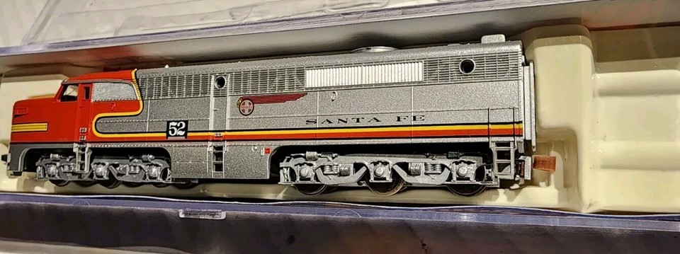 Life-Like N Scale Alco PA Diesel Locomotive AT&SF #52 | eBay