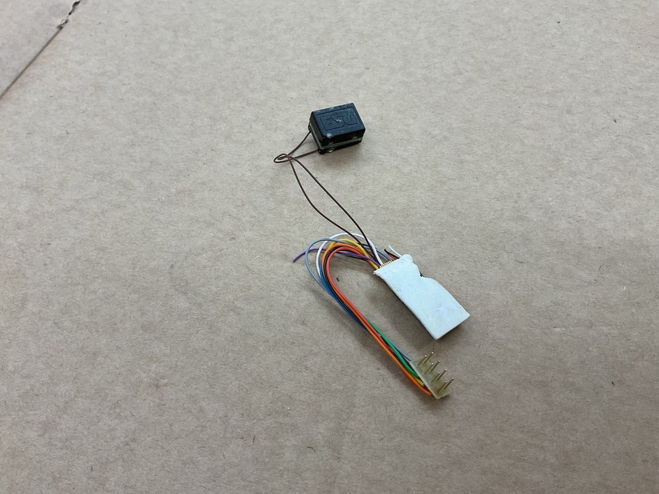 ESU LOKSOUND 5 ? DCC SOUND DIGITAL DECODER FOR HO SCALE 2-8-0 STEAM ...