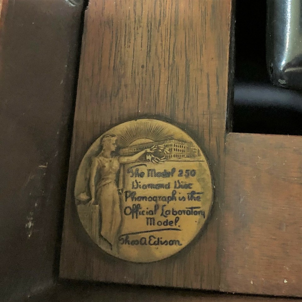 Edison W-250 Wind Up Diamond Record Phonograph Player Model 250 Works ...