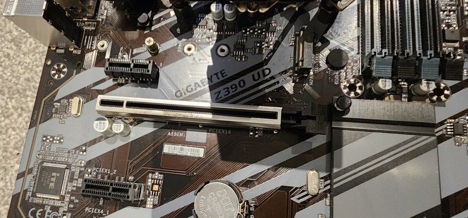 Intel i7 9700K Overclocked 4.8ghz CPU & Gigabyte Z390 UD Motherboard ...