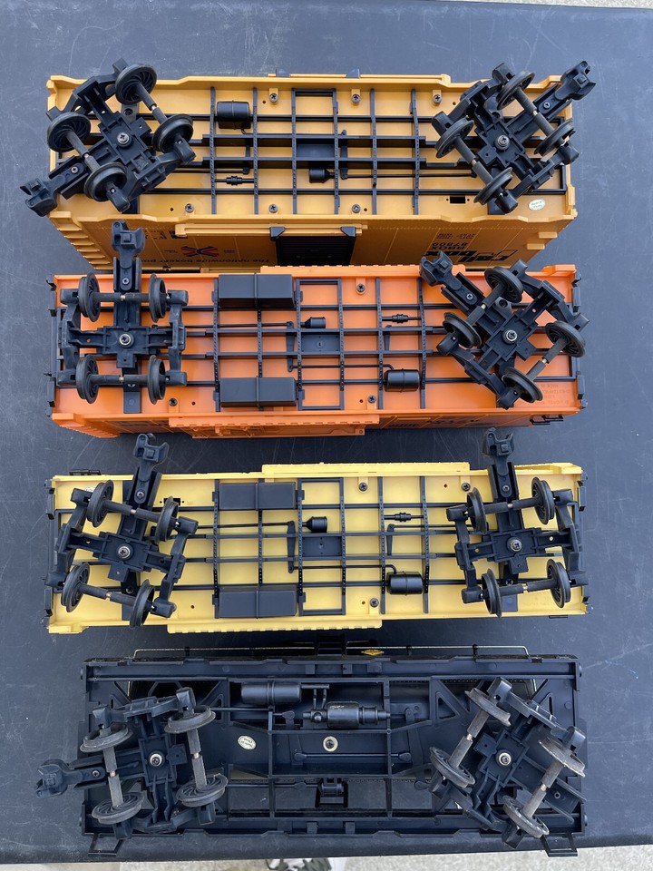Four Lionel G-Scale Cars PFE, Santa Fe, RBox | eBay