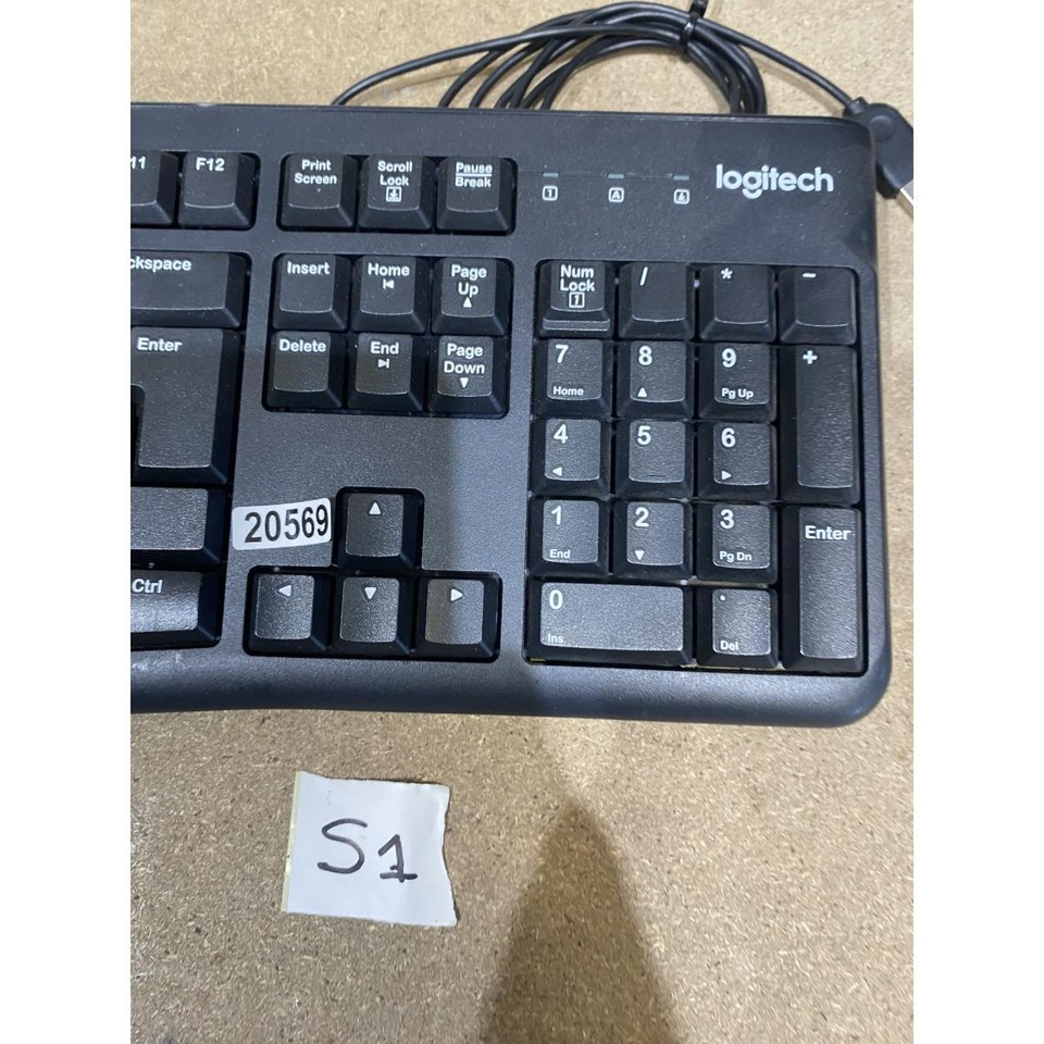 Logitech K120 Y-U0009 Full Sized Keyboard Black Wired QWERTY (Standard ...