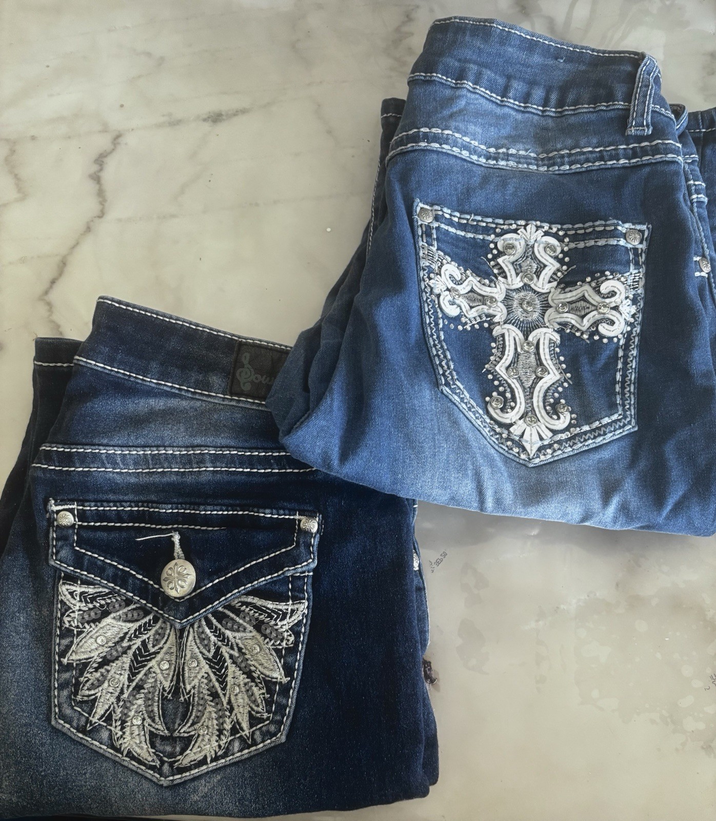 Bell Bottom Jeans With Design On The Back - Gem