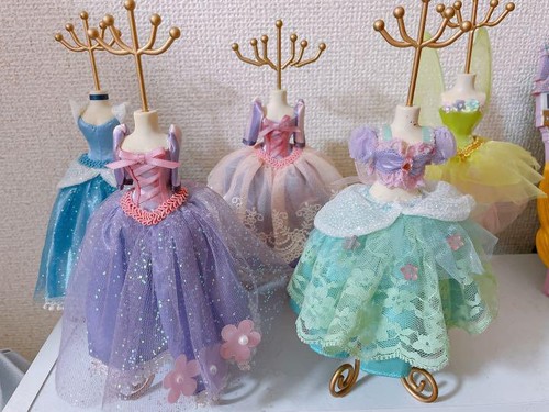 Disney Princess Accessory Stand Set Rapunzel Ariel Cinderella Tinker ...