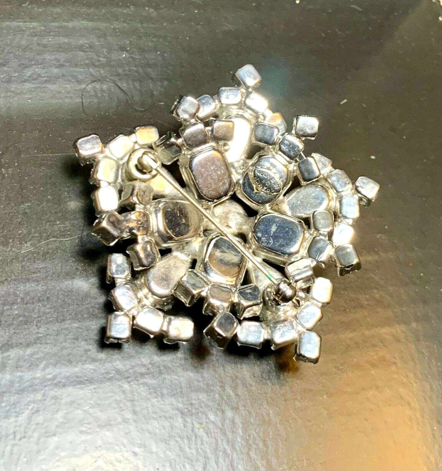 VINTAGE MARKED KRAMER OF NEW YORK BROOCH - Gem