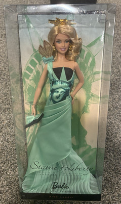 NIB Barbie Dolls of the World Landmark Collection - Statue of Liberty ...