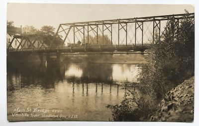 OR RPPC Postcard Pendleton Oregon Main St Bridge Umatilla River cart ...